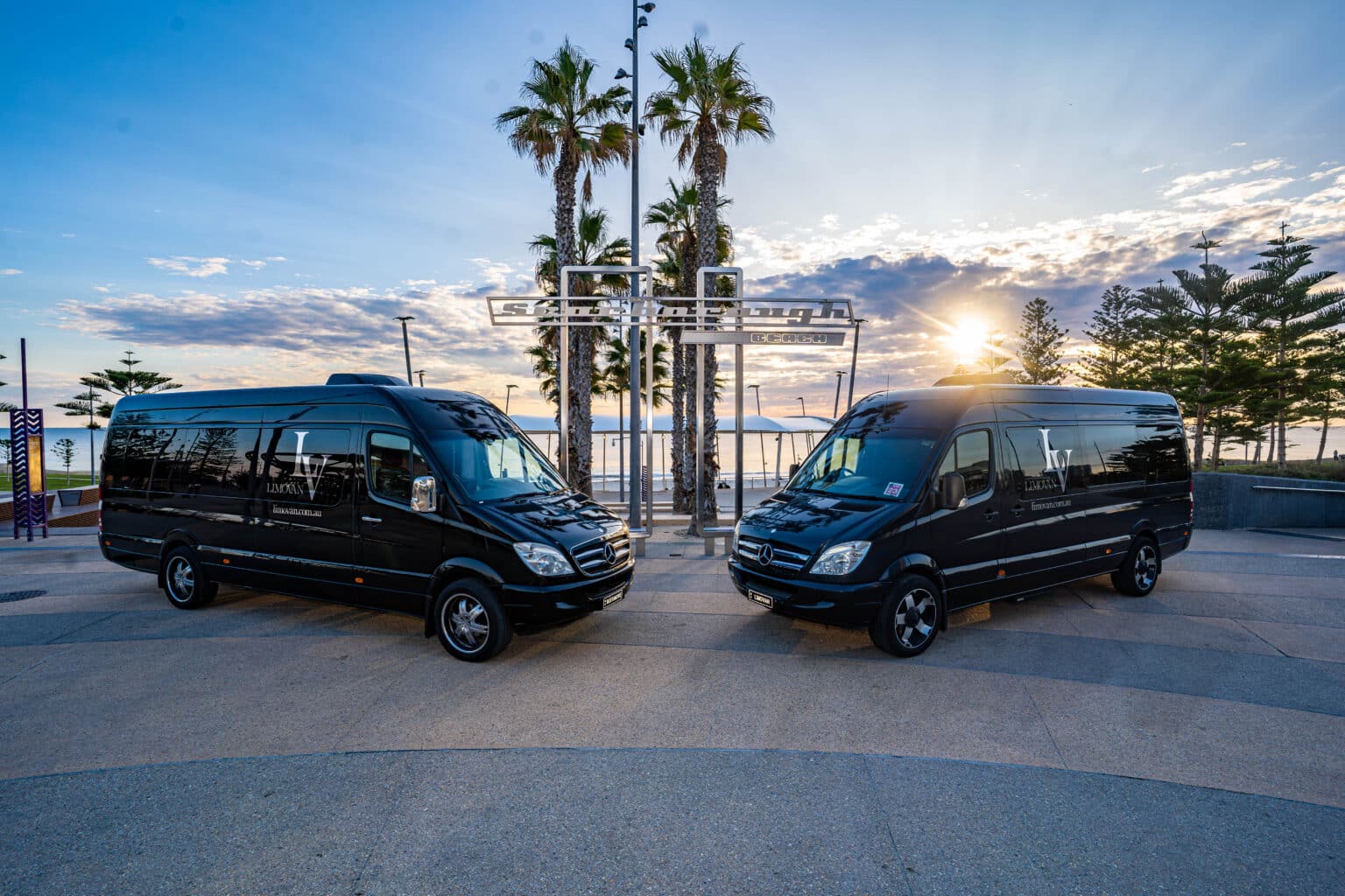 Party Bus Perth | Hire Luxury Party Bus & Limo Bus Services