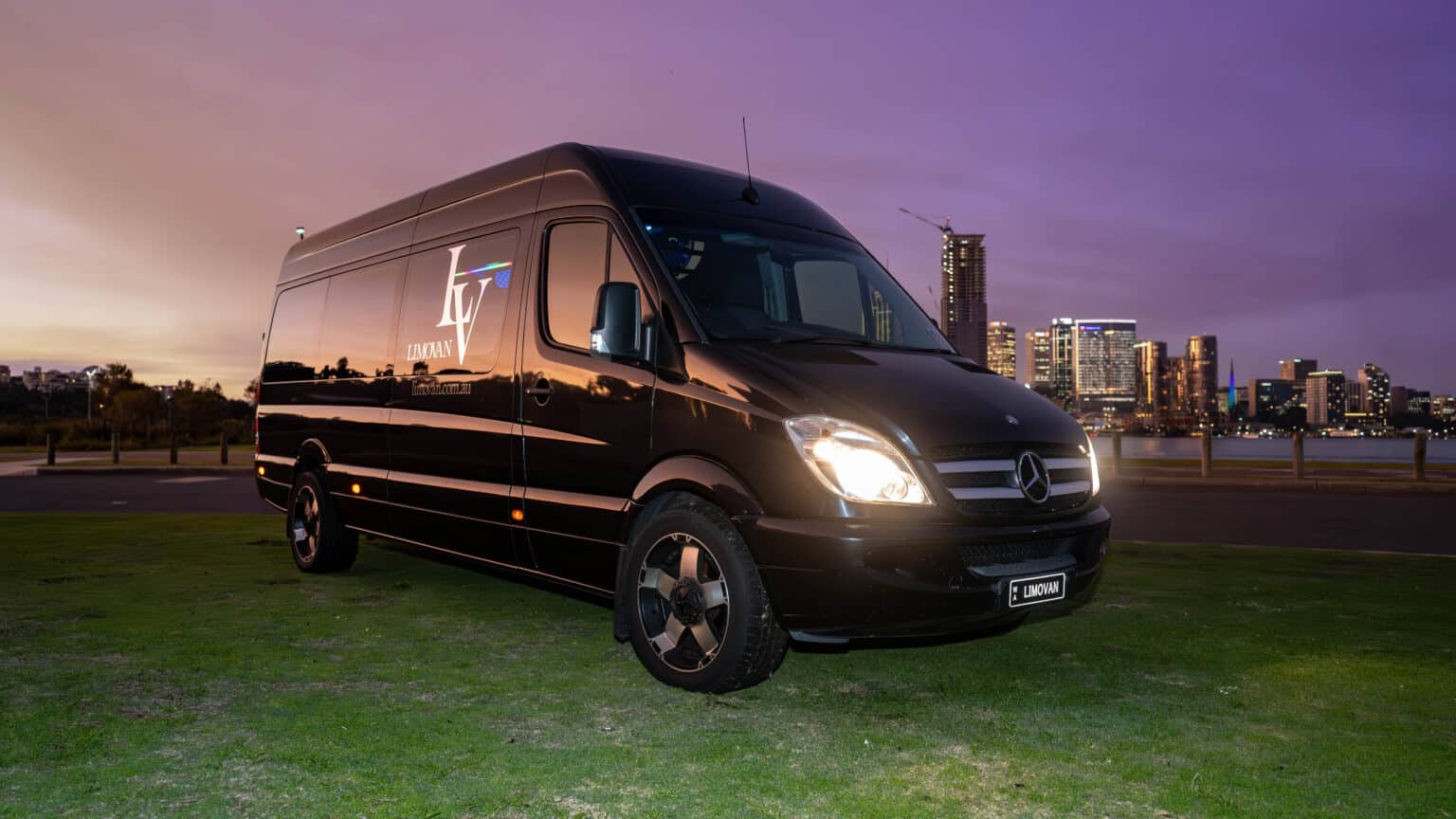 Party Bus Perth | Hire Luxury Party Bus & Limo Bus Services